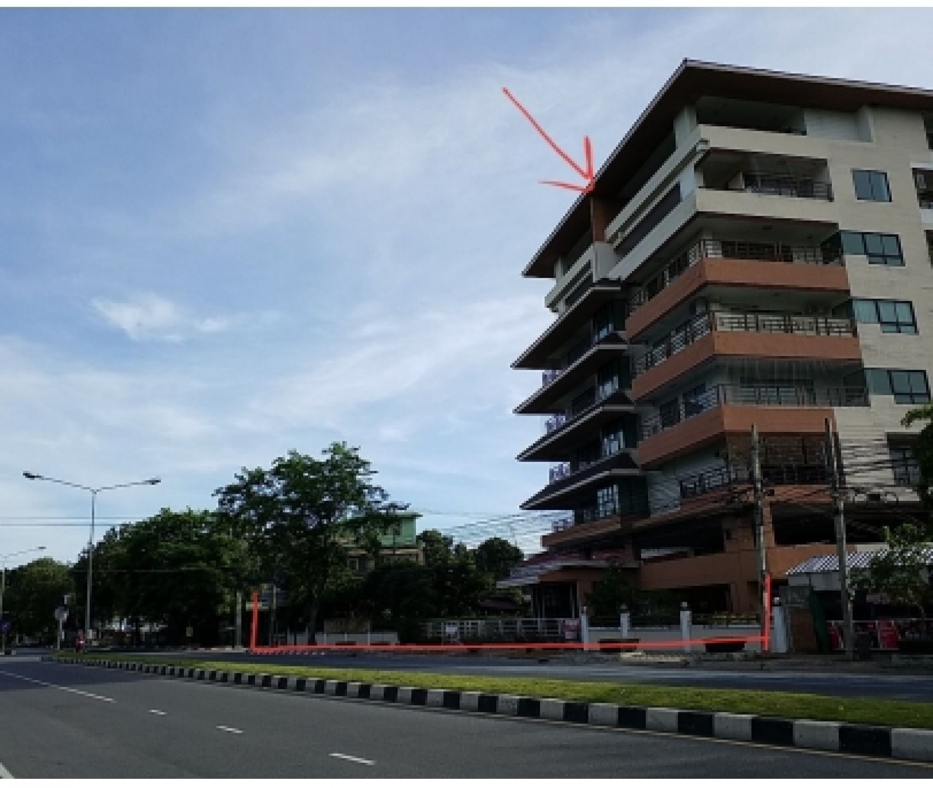 ห้องชุด ไอทะเล คอนโดมิเนียม อาคารชุด ตำบลแสนสุข อำเภอเมืองชลบุรี จังหวัดชลบุรี เนื้อที่ 40.58 ...